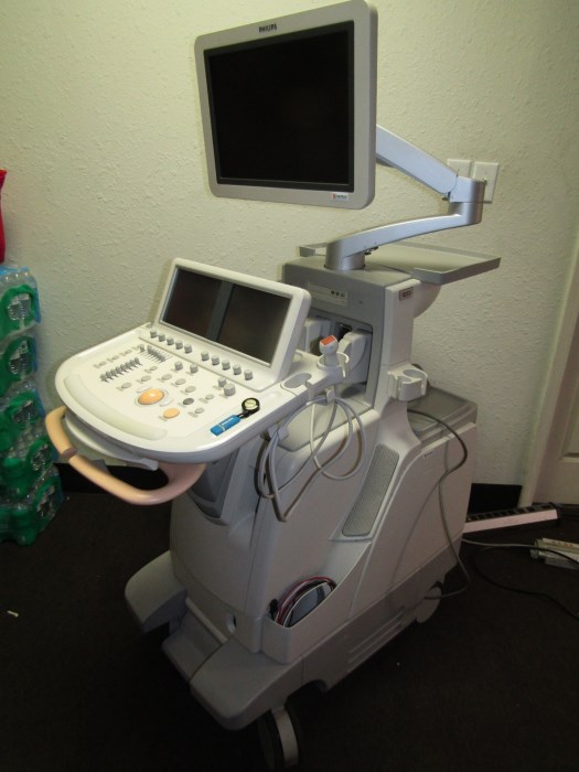 2013 Philips IE33 G1 Cart Ultrasound Machine W/ Philips X5-1 Ultrasound ...