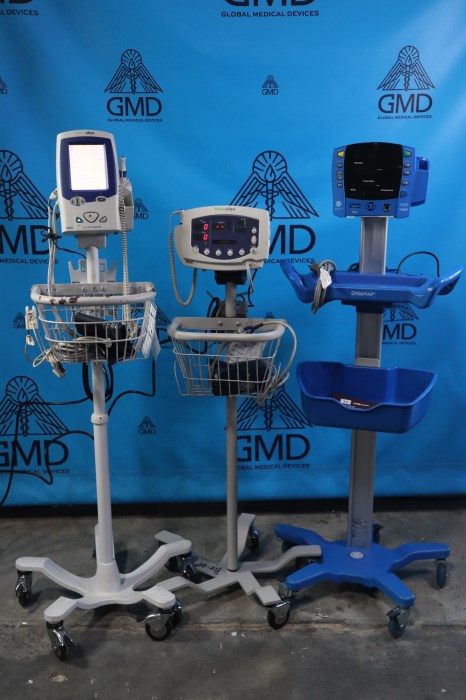 (2)Welch Allyn vital Signs Monitor & (1)GE Carescape Dinmap V100 Vital ...