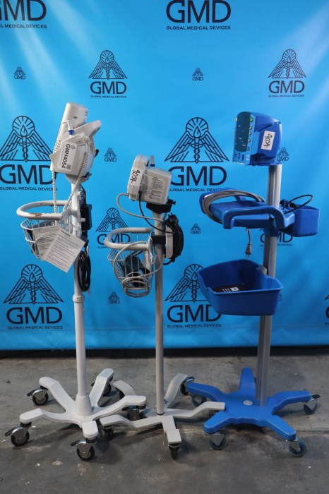 (2)Welch Allyn vital Signs Monitor & (1)GE Carescape Dinmap V100 Vital ...