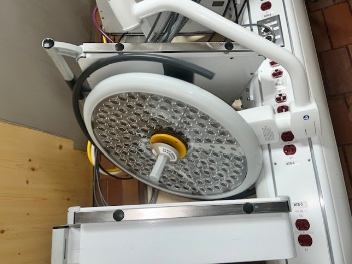 (4) Maquet Booms Modutec (5) Maquet OR PowerLed 500+ lights (6 ...