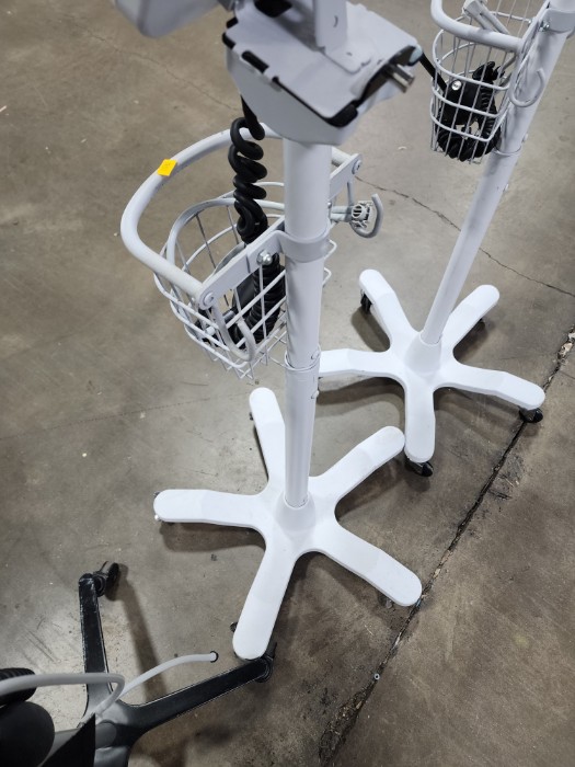 4 WelchAllyn Medical Blood Pressure Monitors/Medical Stand for sale