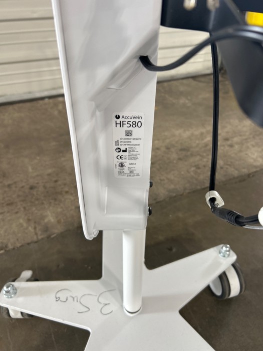 AccuVein Vein Finder HF580 Illuminator Mobile Stand AV500 Handpiece ...