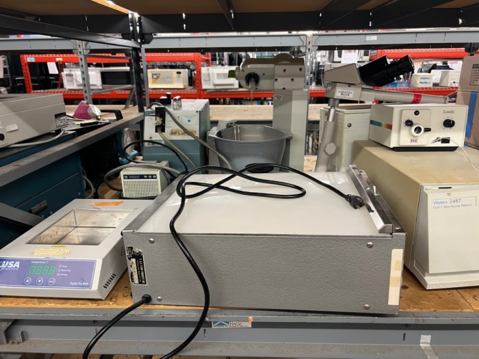 Aisle of Laboratory Equipment (List updated in notes) for sale