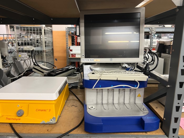 Aisle of Laboratory Equipment (List updated in notes) for sale