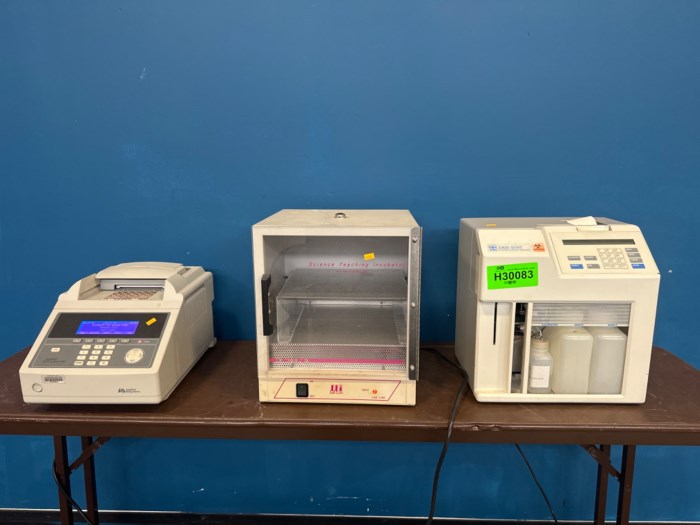 Assorted Laboratory Items including: 2300 STAT Glucose/L-Lactate ...