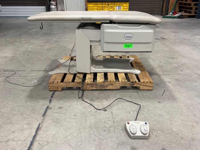 Brewer Flex Access Model: 5800 Exam Table for sale