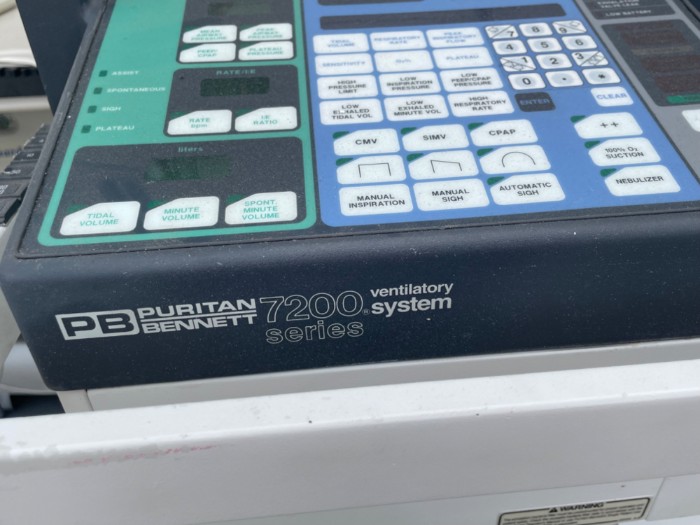 Bundle Of Medical Equipment/ Puritan Bennett 7200 Ventilatory System ...