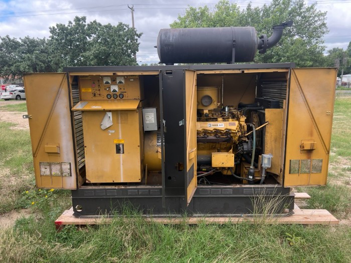 Caterpillar SR-4 Generator w/ 3208 Diesel Engine for sale