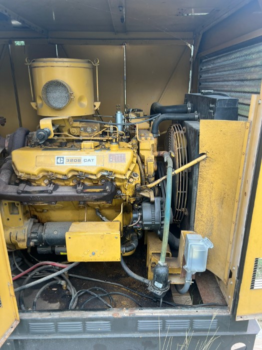 Caterpillar SR-4 Generator w/ 3208 Diesel Engine for sale