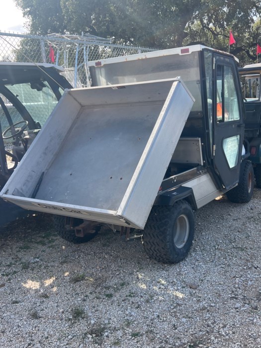 Club Car Carryall 252 Gas Utility Cart w/ Hydraulic Bucket for sale