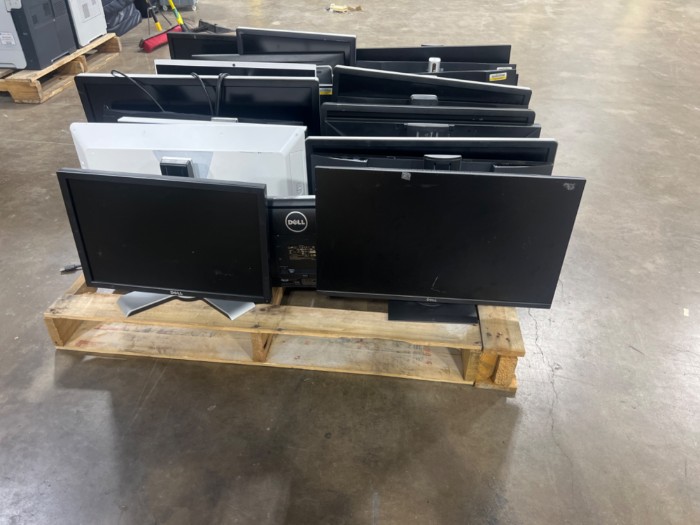 Dell Screen PC Monitors (Full Pallet) for sale