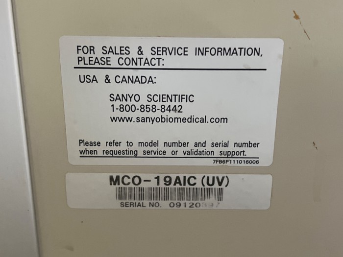 Dual Stacked Sanyo Co2 Model: MCO-19AIC (UV) Incubators for sale