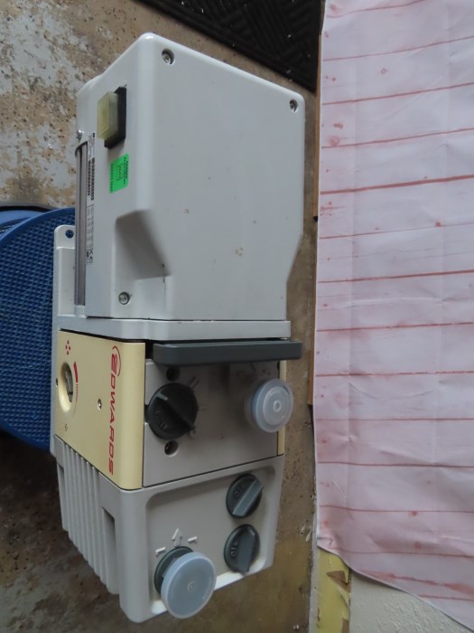 Edwards RV5 Dual Stage Rotary Vane Vacuum Pump (A653-01-903) for sale