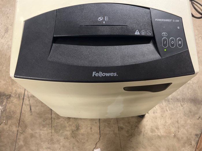 Fellows Powershred C-320 Shredder for sale