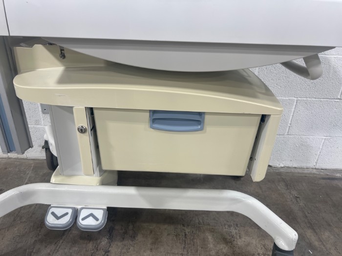 GE Healthcare Giraffe Panda Infant Warmer for sale