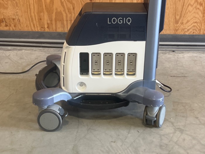 GE Logiq S8 w/ XDclear Ultrasound System for sale