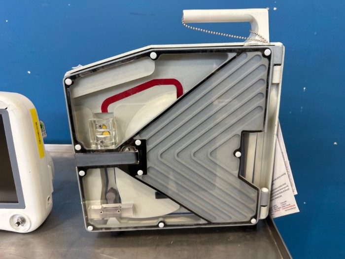 GE MEDICAL SYSTEMS DASH 4000 PATIENT MONITOR + Belmont Instrument ...