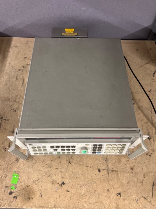 Hewlett-Packard 5371A Frequency & Time Interval Analyzer & 8341 ...