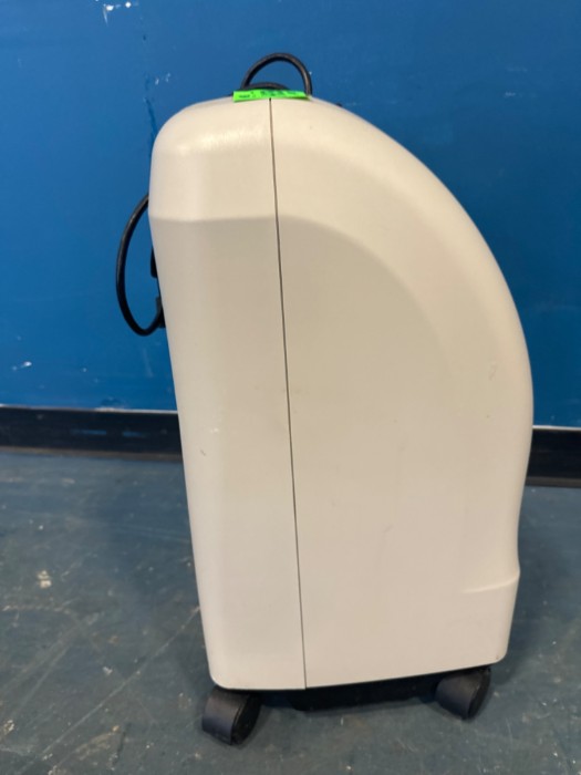 INVACARE Perfecto 2 Oxygen Concentrator 0-5 Liter for sale