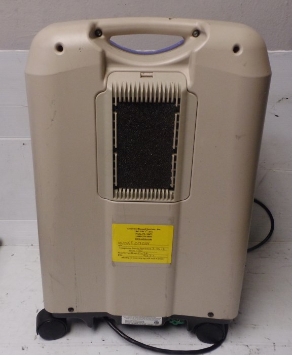 INVACARE PERFECTO2 OXYGEN CONCENTRATOR USED for sale