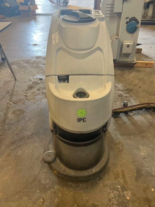 IPC Eagle Gansow CT70 Floor Scrubber for sale