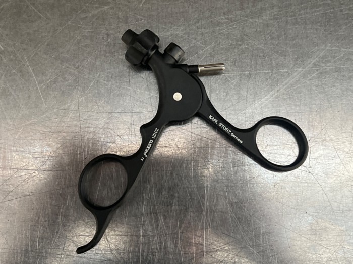 Karl Storz 33121 Click Line (3) Handles & Karl Storz 33550 (2), 33590 ...