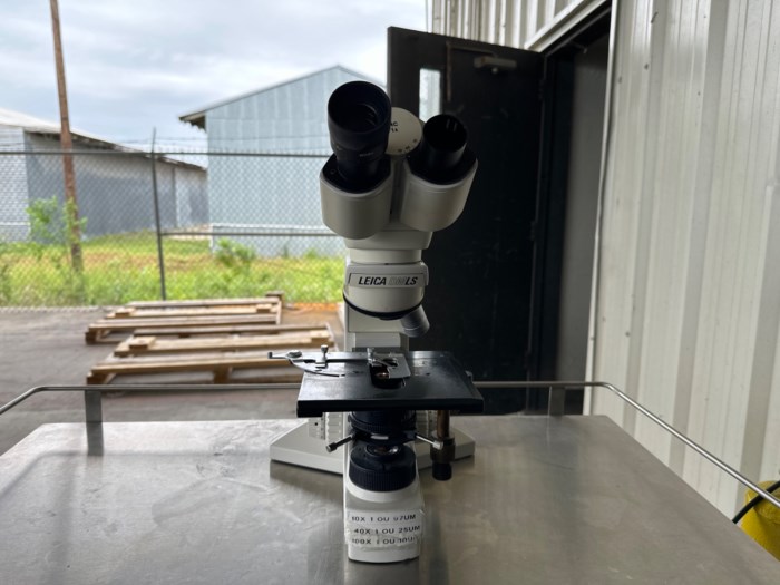 Leica DMLS Clinical Microscope for sale