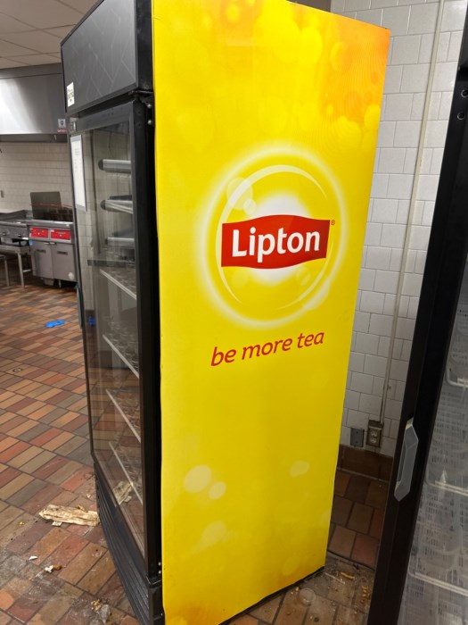 Lipton Branded QBD Single-Door Glass Cooler Merchandising Refrigerator ...