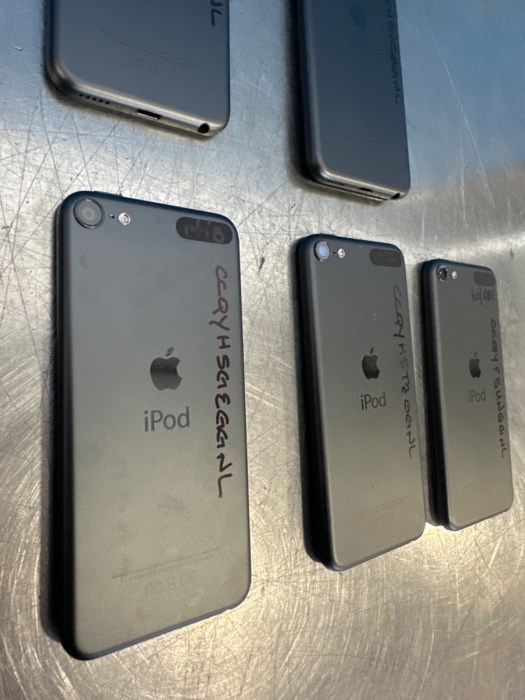 Lot of 14 iPod 6th Generation Model A1574 unknown iCloud Status for sale