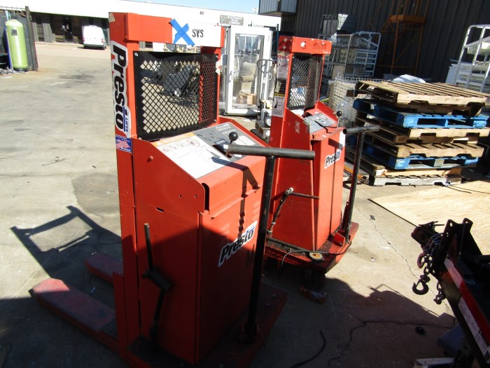 Lot of 2 Presto Lifts Counterweight Lift for sale