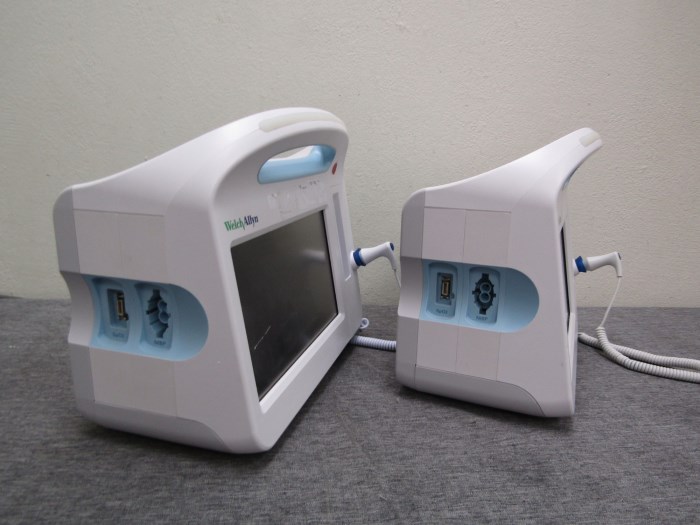 Lot of 2 Welch Allyn Vital Signs Monitor 6000 Series W/ GCX Wall Mount ...