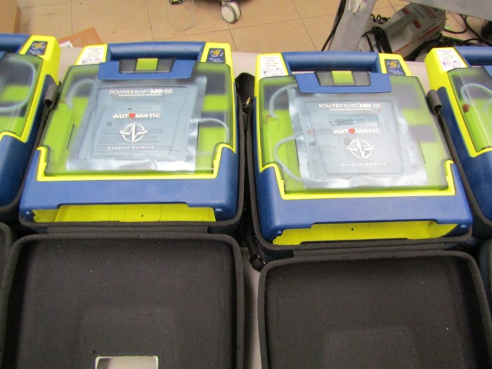 Lot of 5 Cardiac Science AED Defibrillator for sale