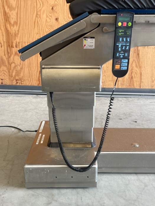 Midmark Model: 7300-001 Surgical Table for sale