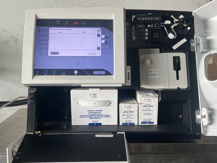 Nova BioMedical Stat Profile pHOx Series Ultra Analyzer for sale