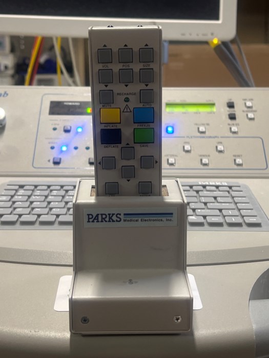 Parks Medical Flo-Lab Model: 2100-SX2 SonovaE Vascular System for sale
