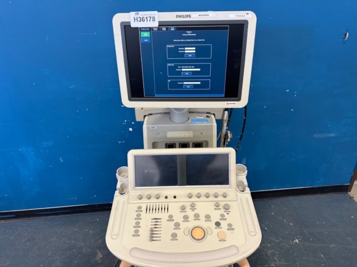 Philips IE33 Ultrasound Machine plus Probe X7-2t for sale