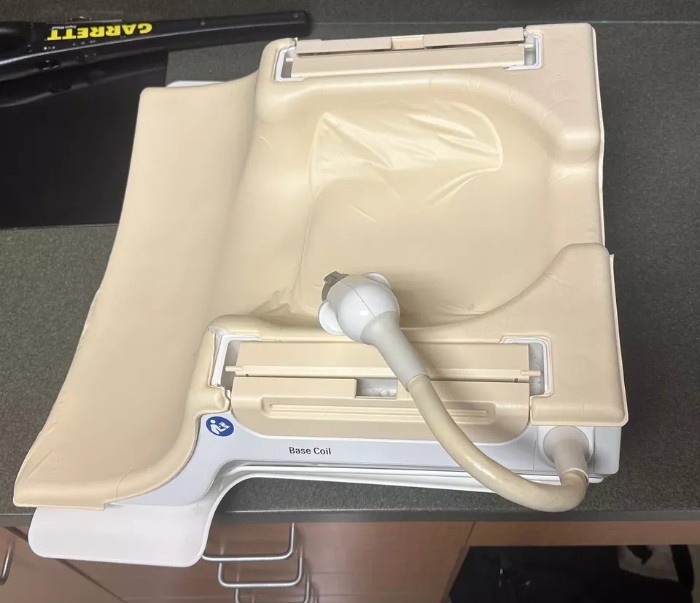 Philips Ingenia 1.5T MRI Machine System with Coils for sale