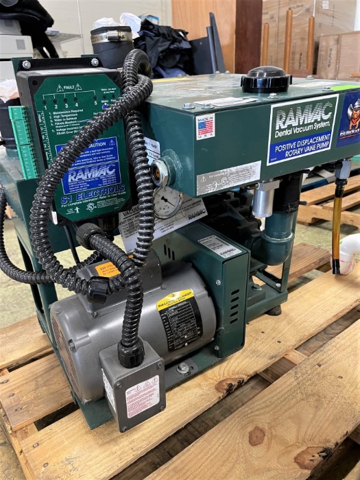 Ramvac Bulldog QT Dental Vacuum System w/ 50 Gallon Ramvac Otter Tanks ...