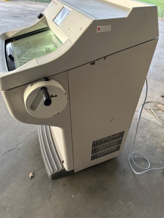 Sakura Tissue-Tek Cryo 3 Plus Cryostat for sale