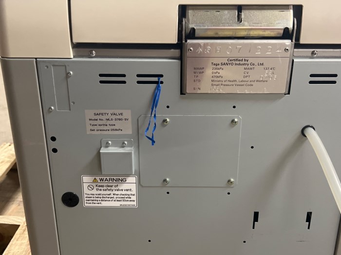 Sanyo Labo MLS-3750 Autoclave for sale