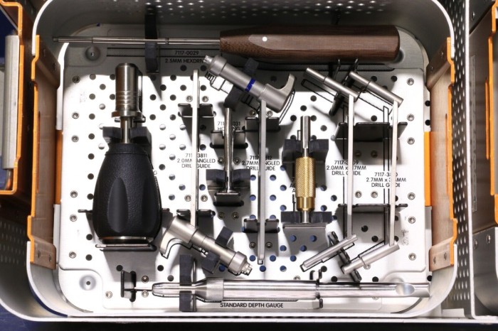 Smith & Nephew Peri-Loc VLP Small Fragment Instrument & Implant Set for ...