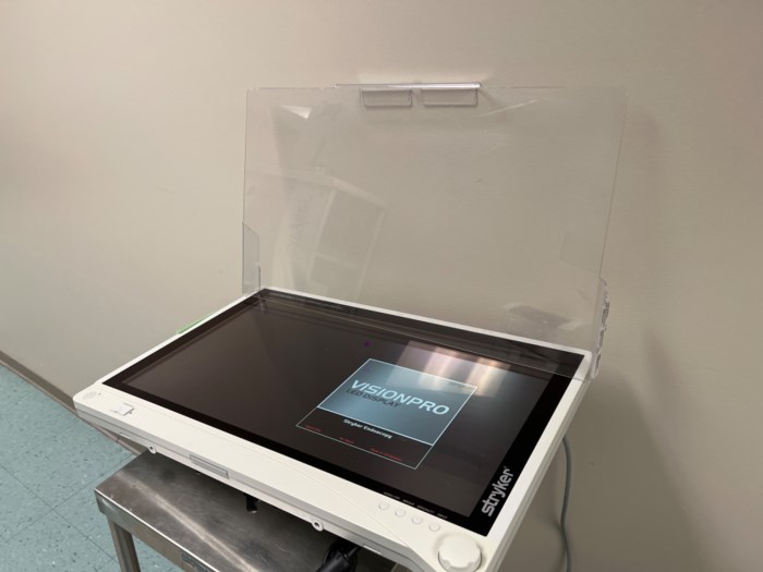 Stryker VisionPro SYNK Wireless LED Display with clear shield for sale