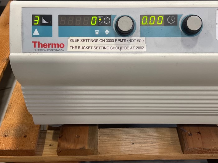 Thermo Electron Corp. Heraues Multifuge 1L Centrifuge for sale
