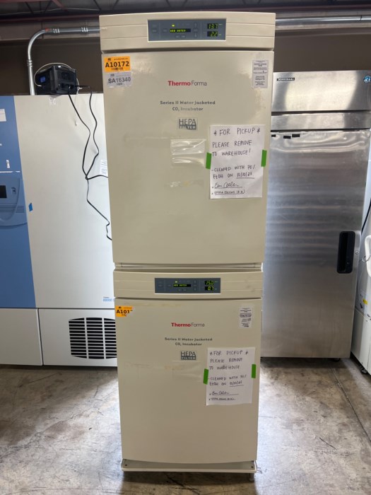 Thermo Forma Dual Stacked Series II Water Jacketed CO2 Incubator for sale