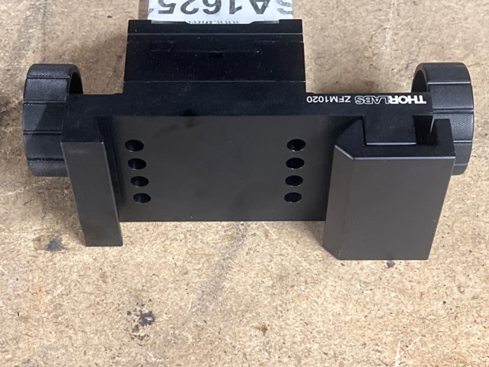 ThorLabs ZFM1020 Manual Condenser Focusing Module for Edge-Mounted Arms ...