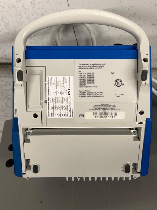 Zoll R-Series ALS Defibrillators (3) & SurePower Charger Station 4 Bay ...